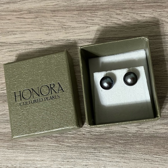 Honora | Jewelry | Honora Gray Pearl Studs | Poshmark